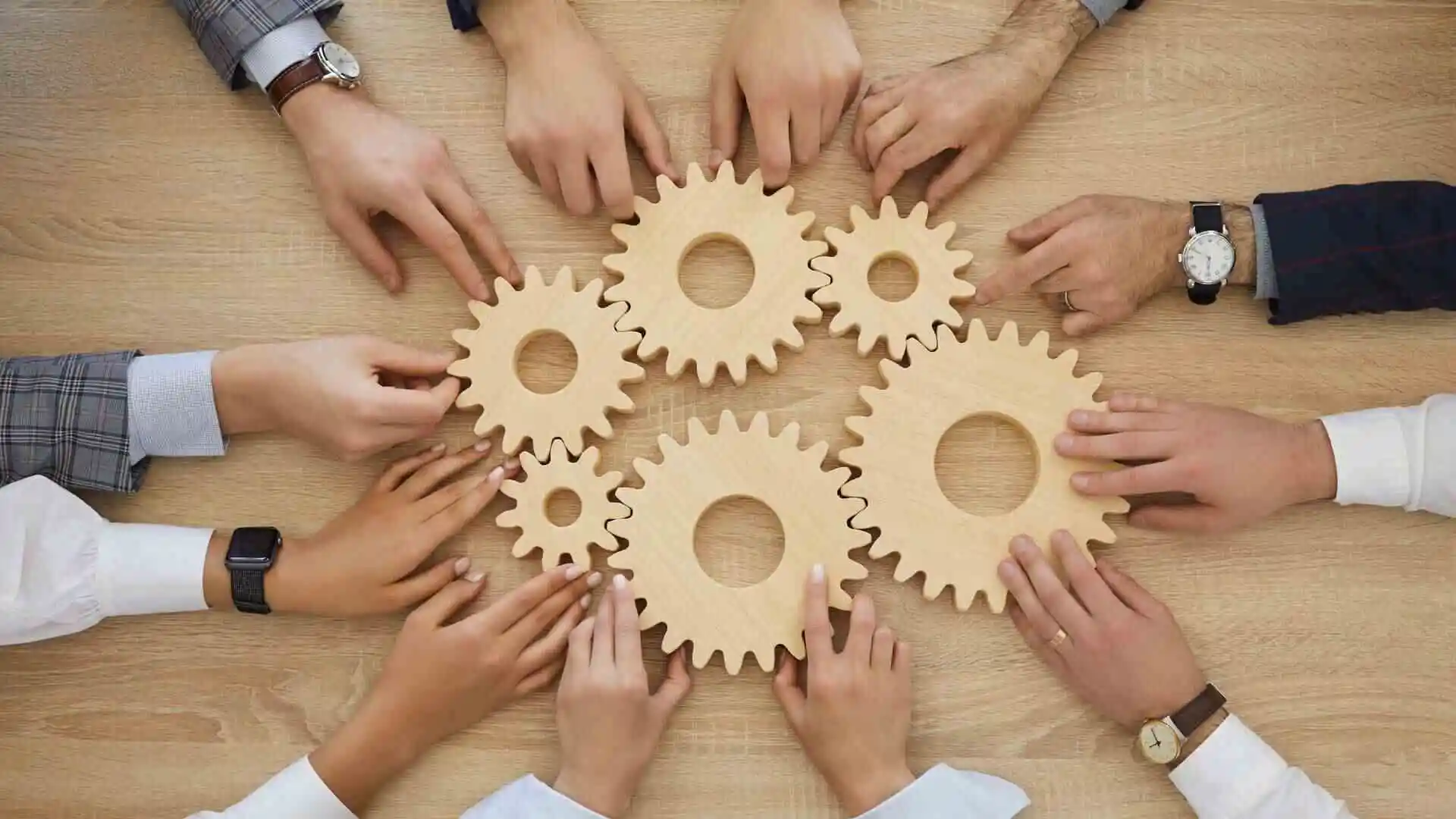 Generar Sinergia en tu Empresa para Crear Valor Exponencial - Jorge Peláez